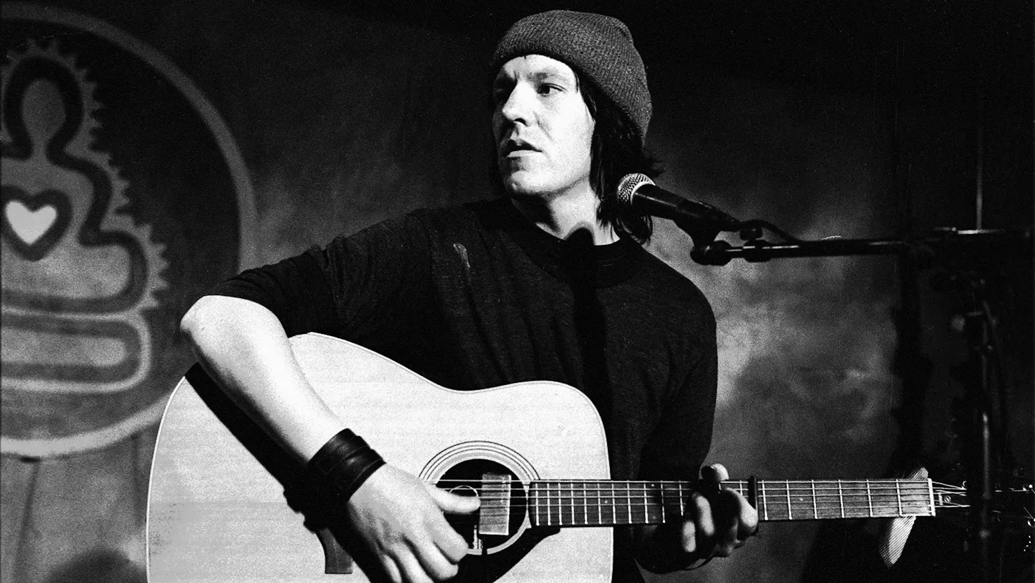 Archive: The New Elliott Smith Documentary Focuses on His Music, Not ...